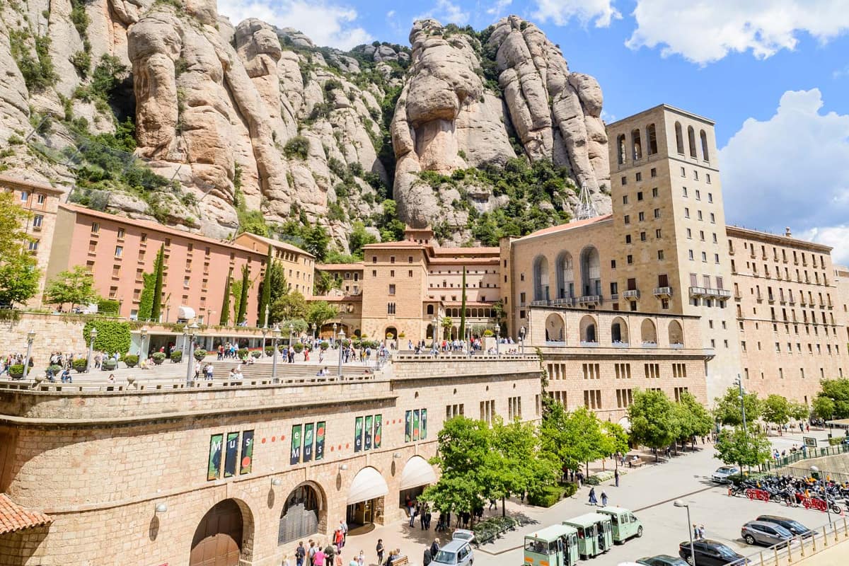 Montserrat Guided Tour with Transfers | Best Barcelona Tour
